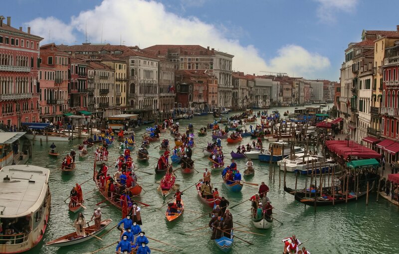 Explorand carnavalul din Venetia: cele mai frumoase imagini